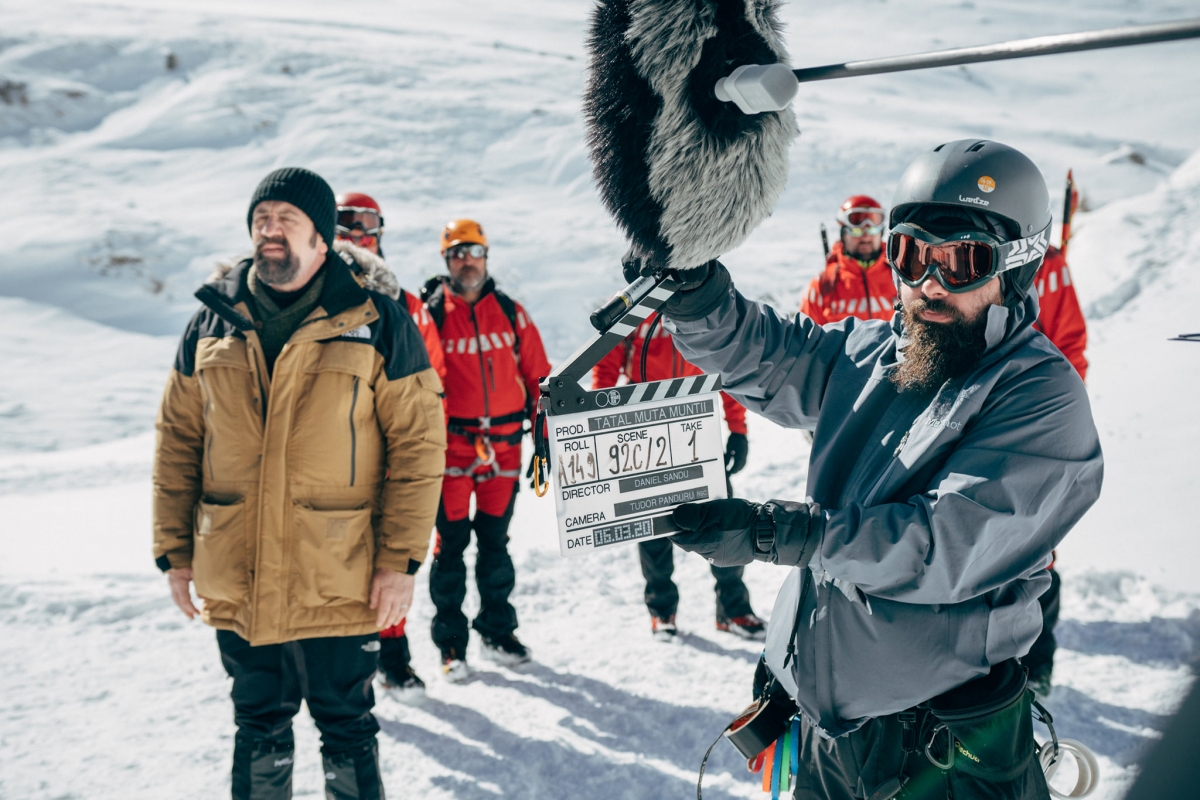 Un thriller românesc ca o avalanșă: "Tata mută munții" - EBS Radio
